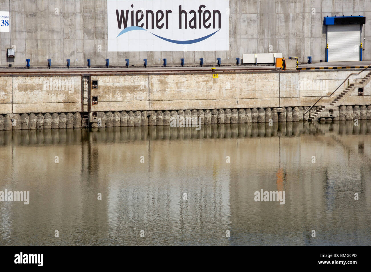 port of Vienna logo on port wall Stock Photo - Alamy