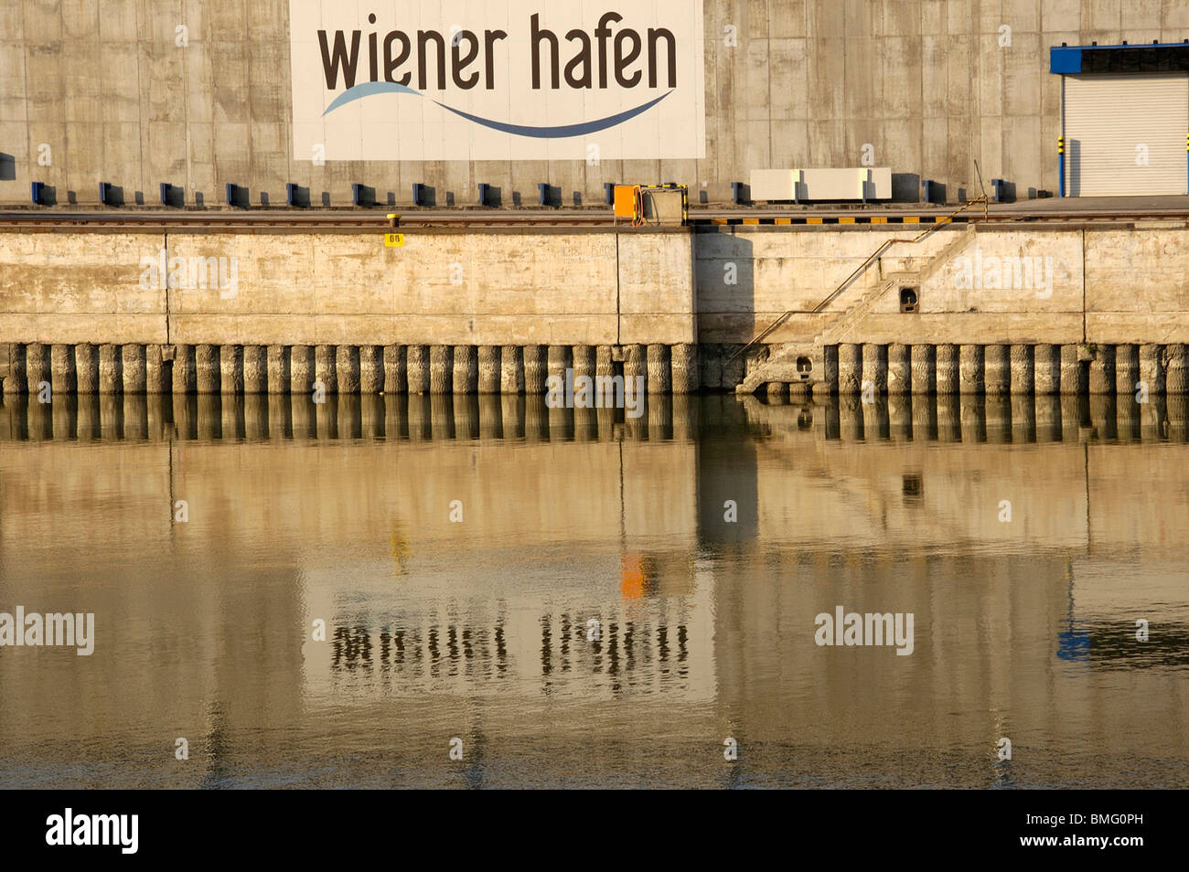 port of Vienna logo on port wall Stock Photo - Alamy