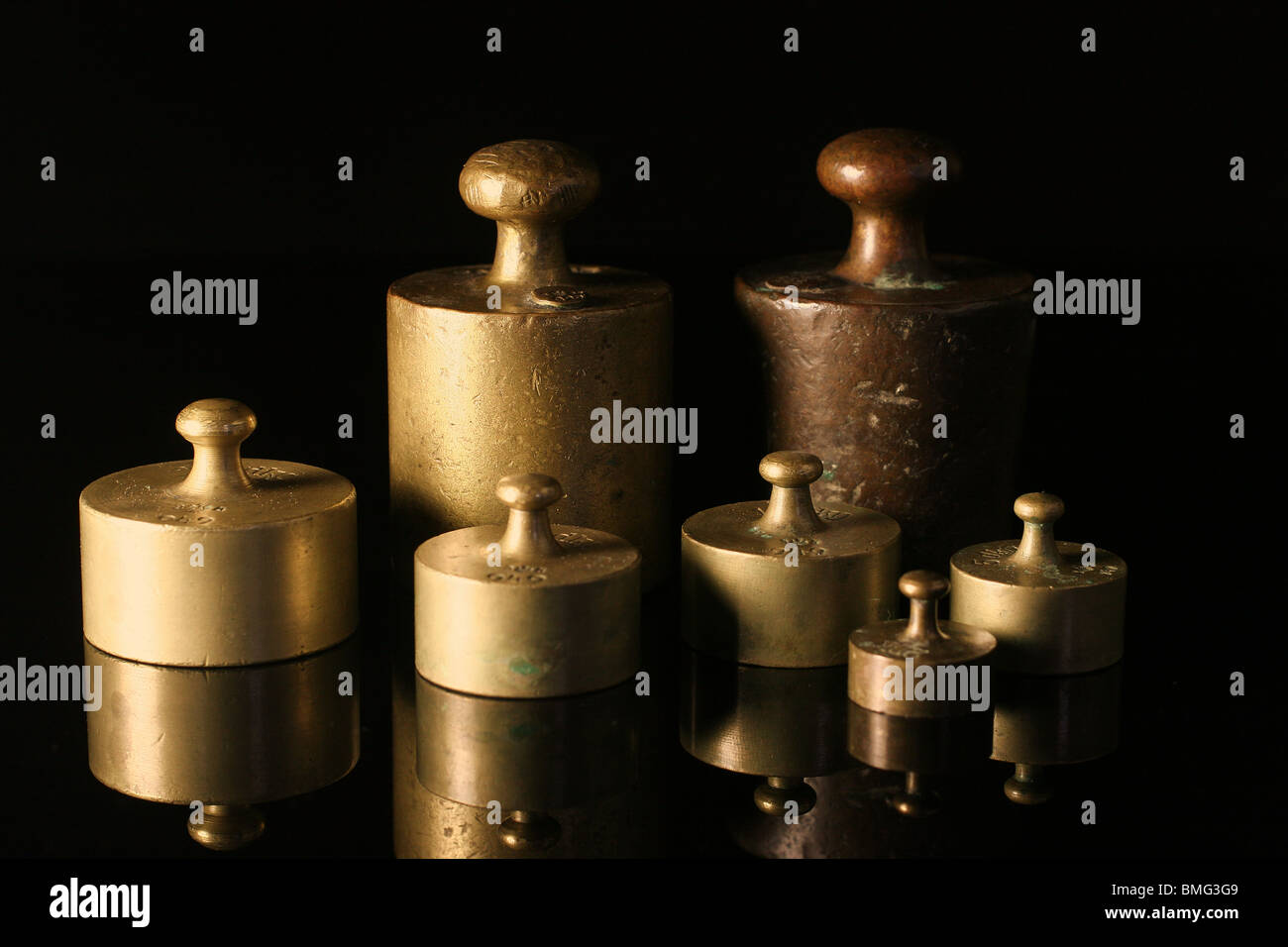 Brass weights hi-res stock photography and images - Alamy