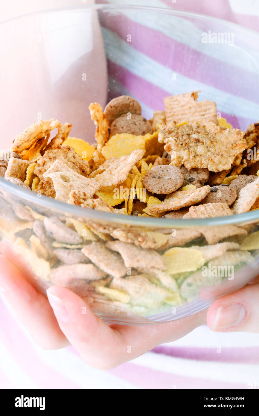 Healthy morning meal: corn flakes Stock Photo - Alamy
