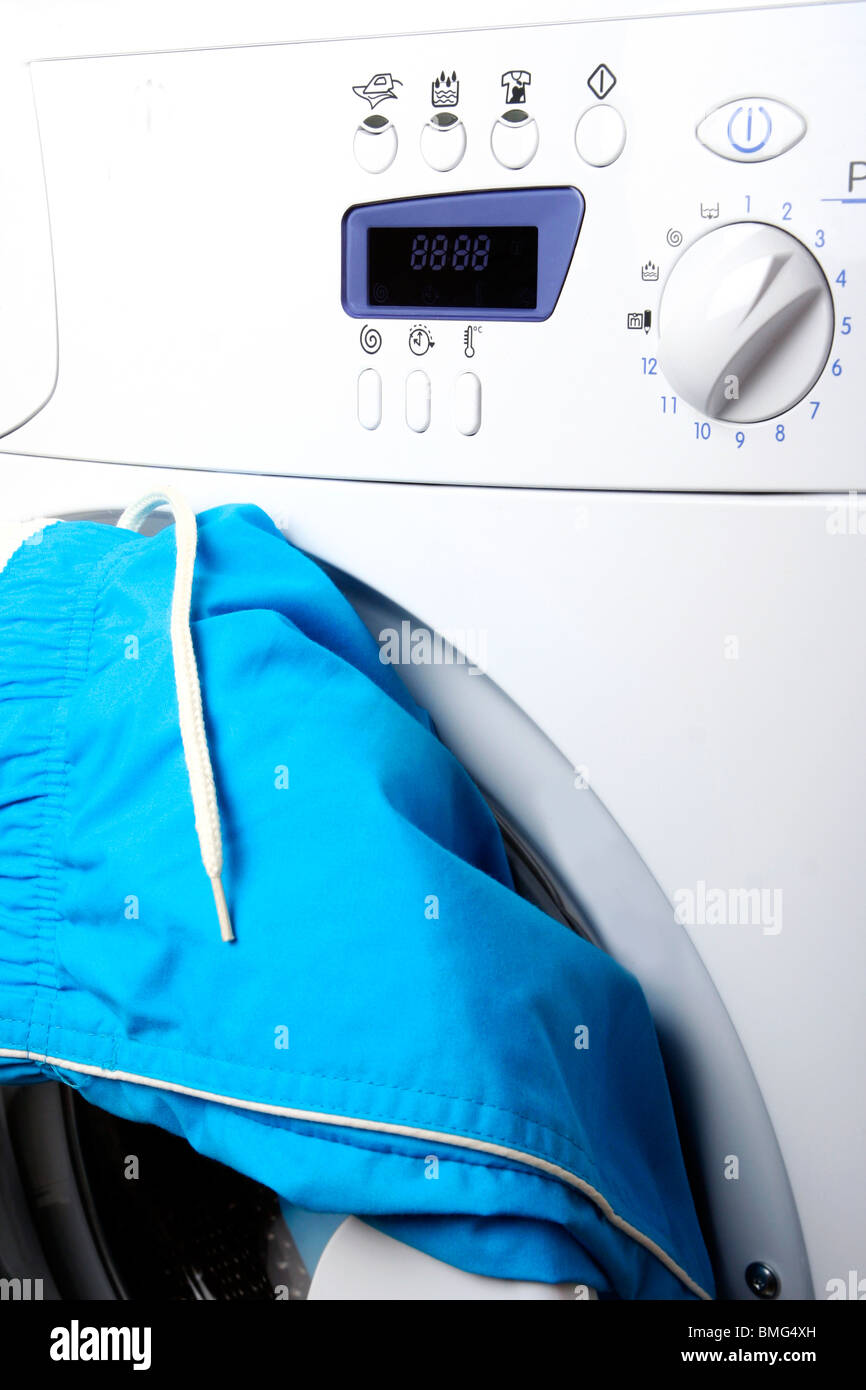 Smart cleaner laundry detergent hi-res stock photography and images - Alamy