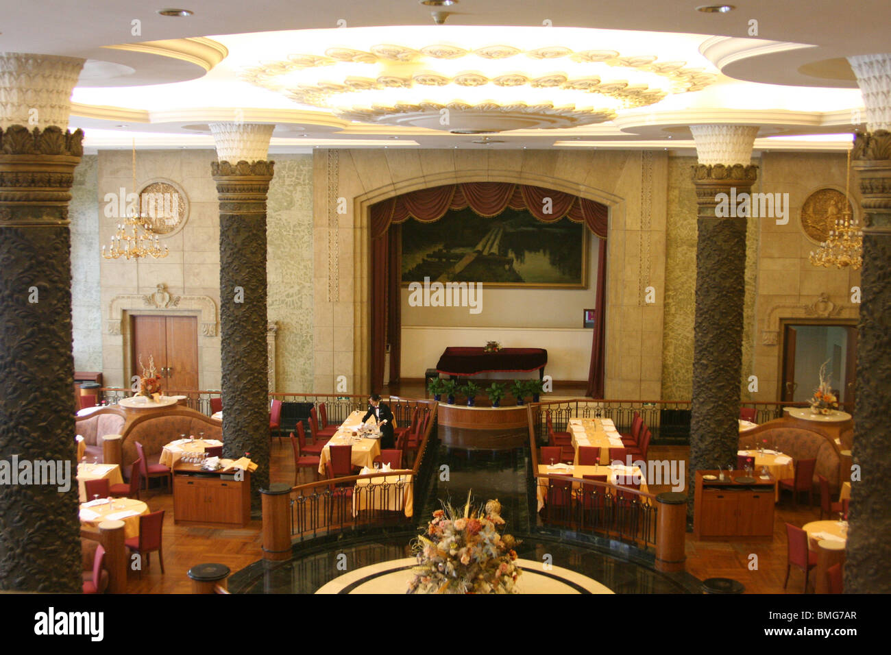 Moscow restaurant by beijing hi-res stock photography and images - Alamy