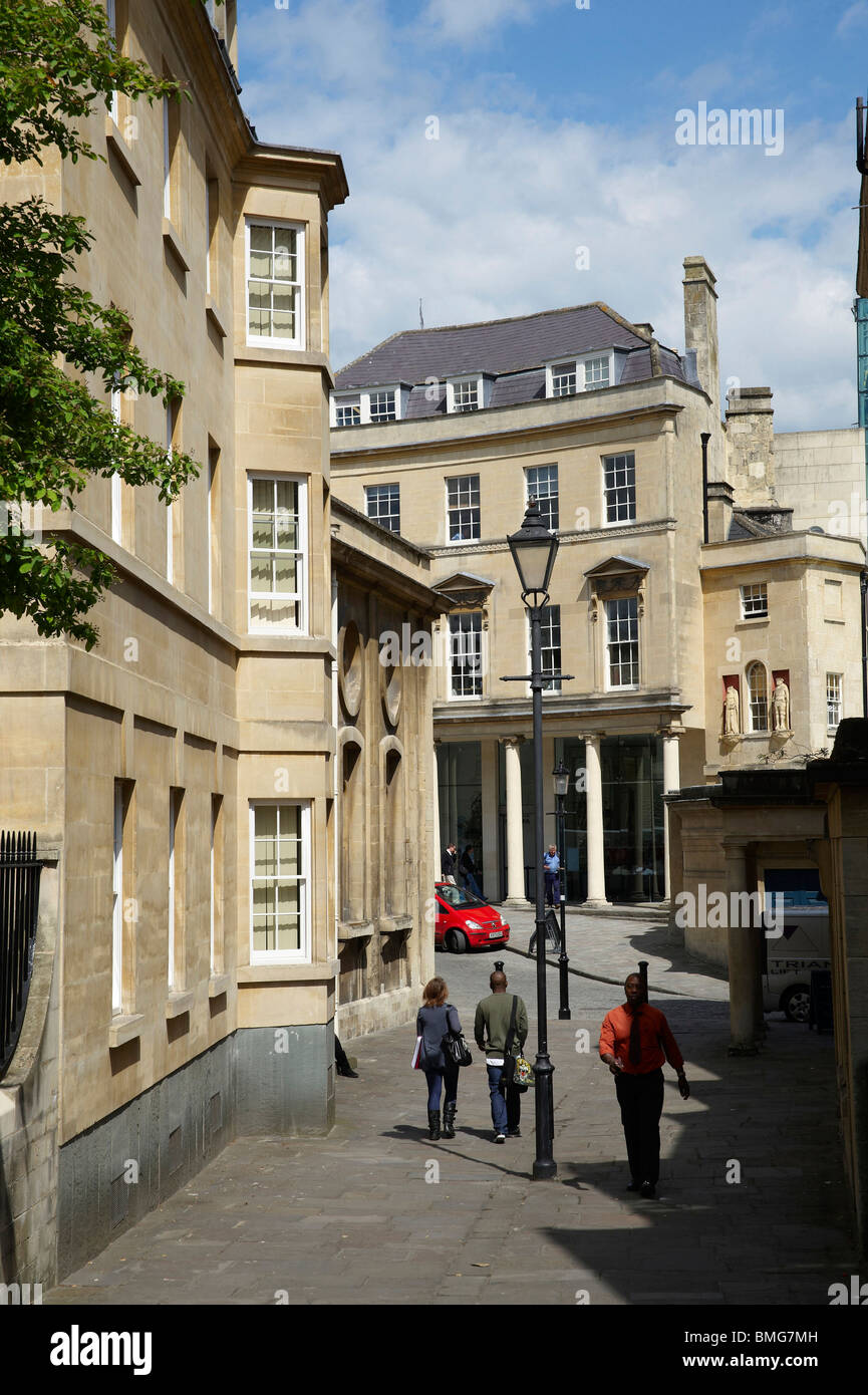 Alley in Bath Town Centre, Bath, South West England Stock Photo - Alamy