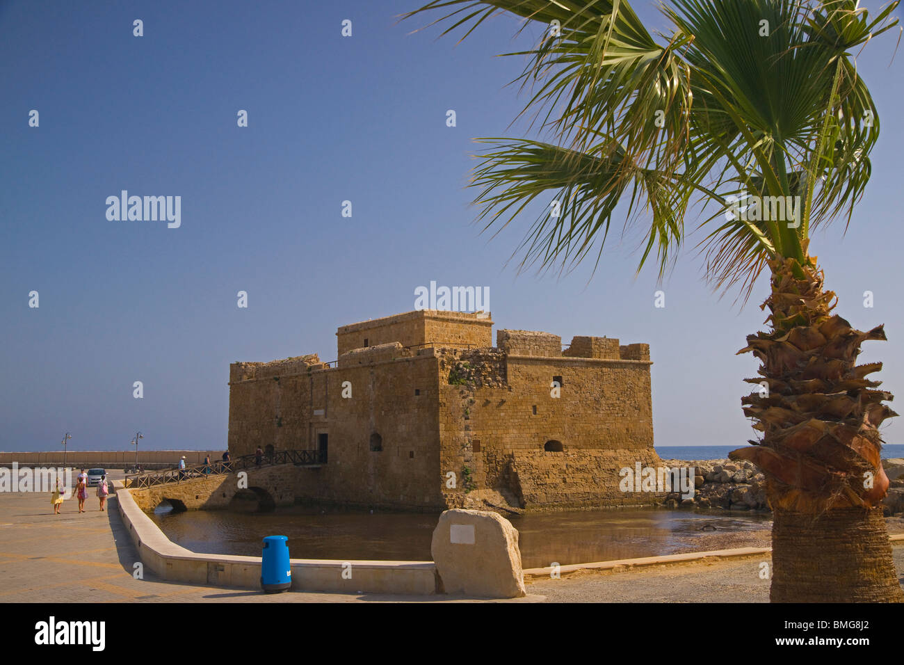 Paphos fort hi-res stock photography and images - Alamy