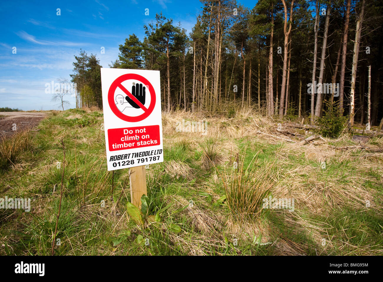 Warning Sign, Nether Silton Woods, North York Moors, England Stock ...