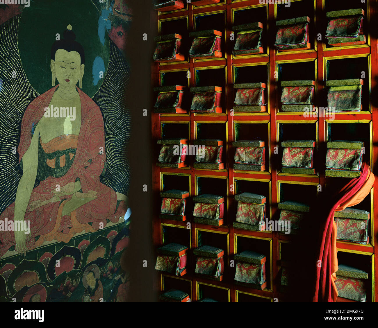 Buddhist scriptures library hi-res stock photography and images - Alamy
