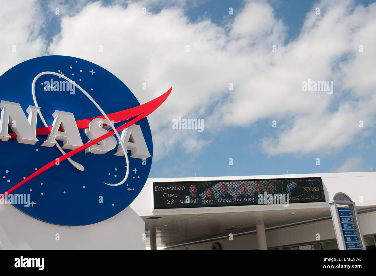 Nasa space shuttle pod hi-res stock photography and images - Alamy