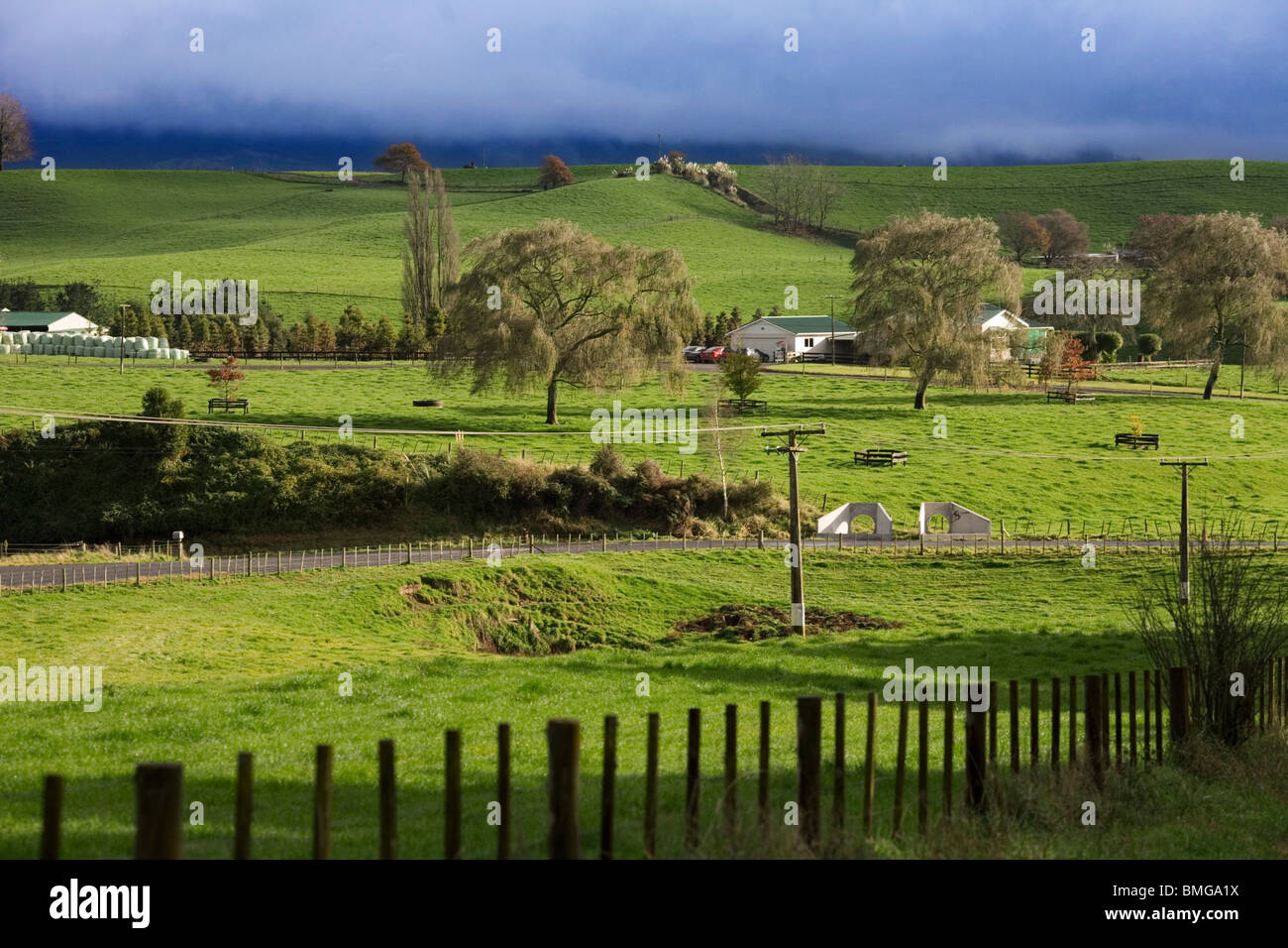 Southern farm hi-res stock photography and images - Alamy
