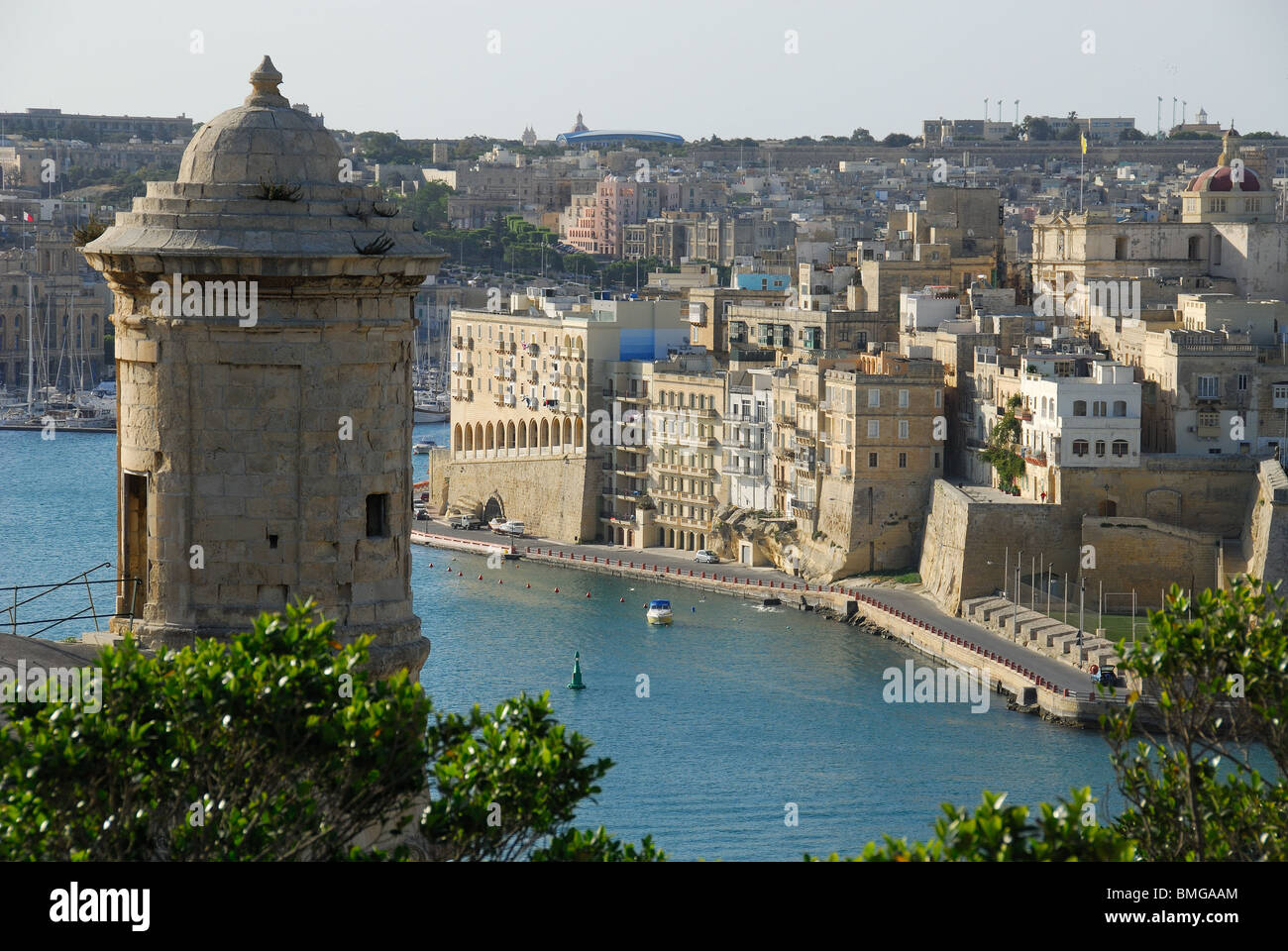 SENGLEA (L-ISLA), MALTA. A view across the Grand Harbour from Valletta ...