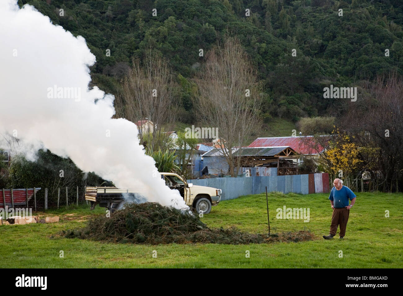 Old smoke house hi-res stock photography and images - Alamy