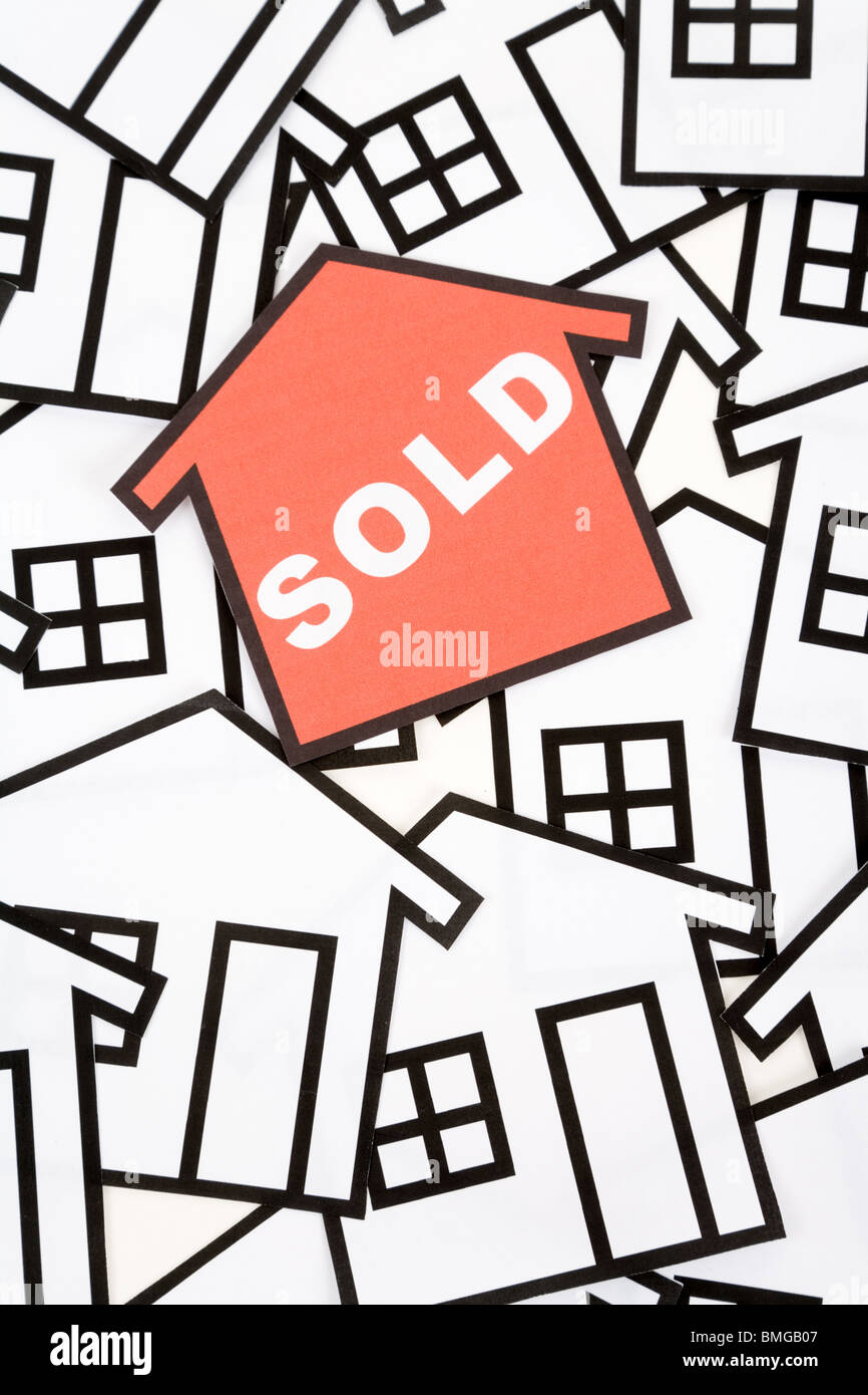 Home for sold sign hi-res stock photography and images - Alamy
