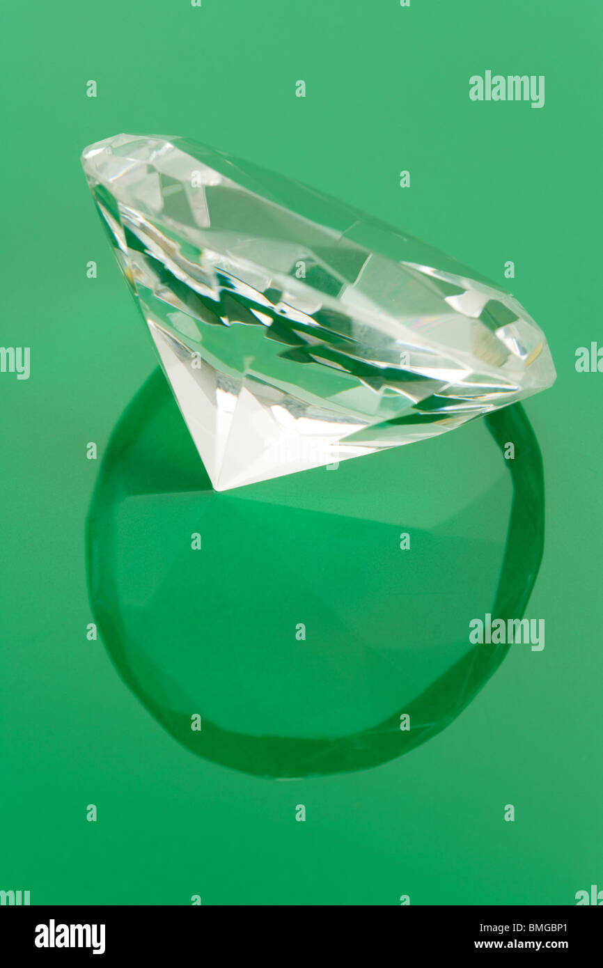 Green diamond hi-res stock photography and images - Alamy