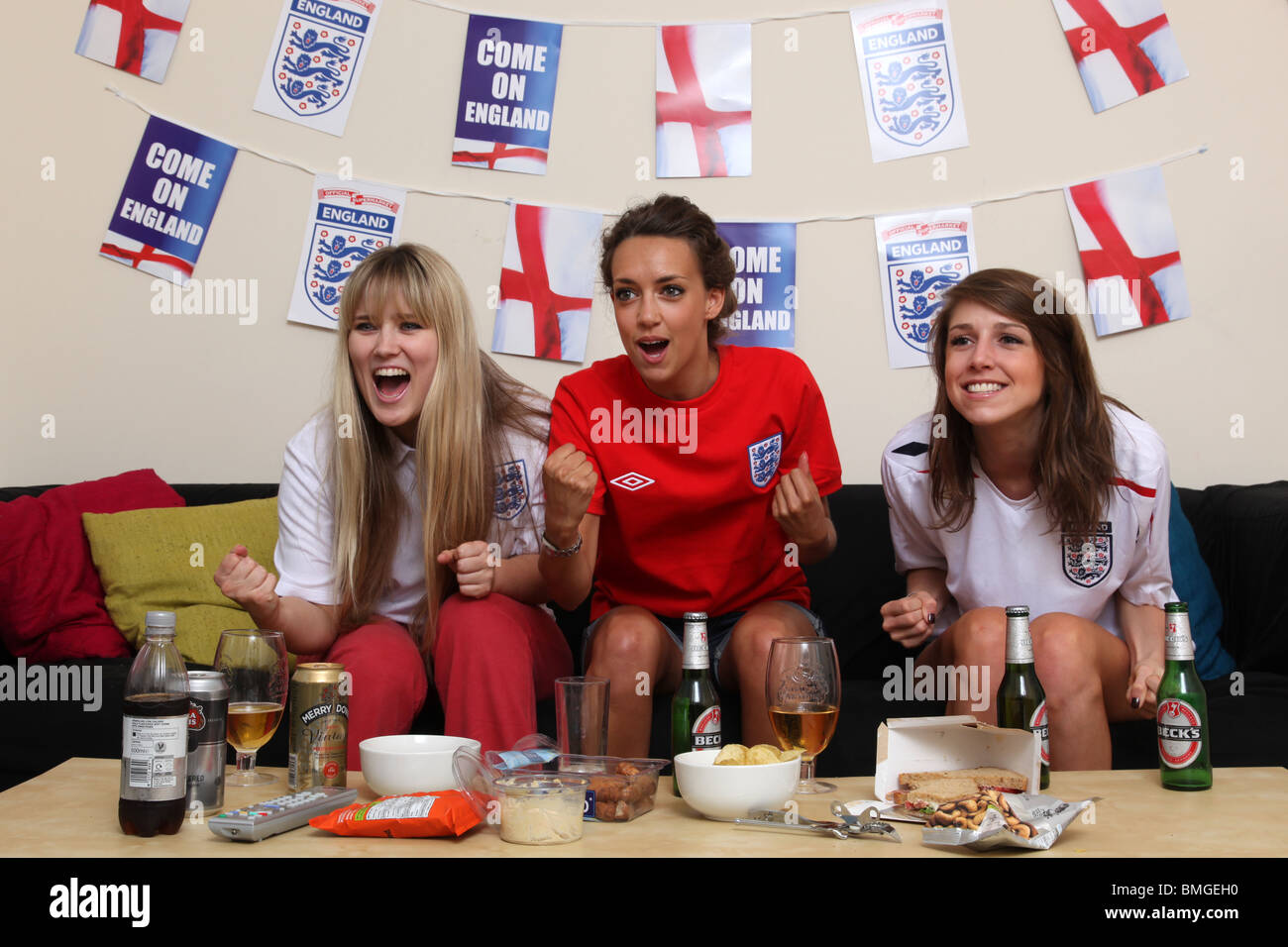 Girls in football hi-res stock photography and images - Alamy