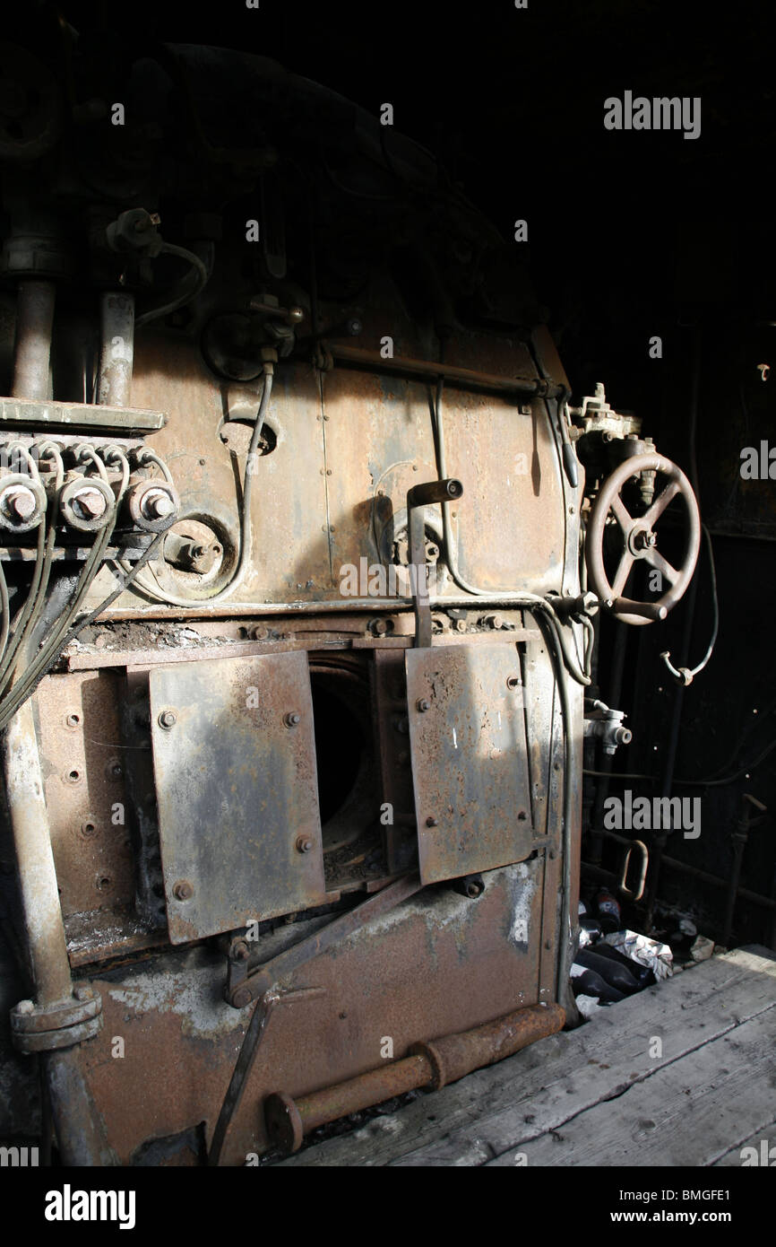 Mechanism of hatch hi-res stock photography and images - Alamy