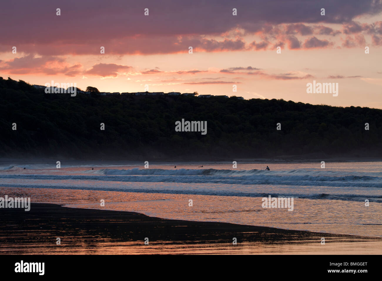 Cayton bay hi-res stock photography and images - Alamy