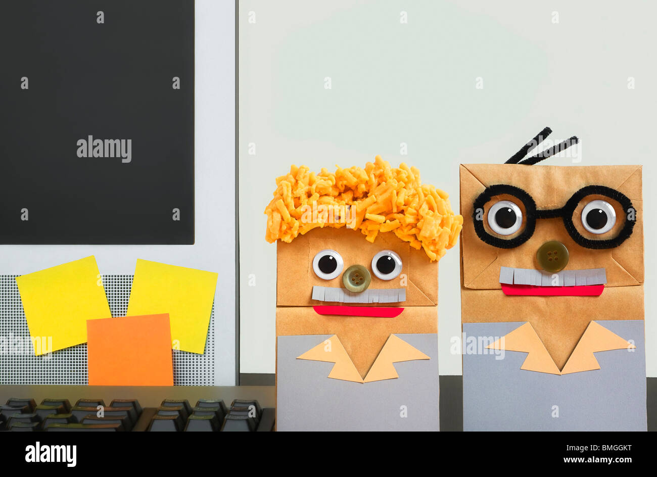 Hand puppet paper hi-res stock photography and images - Alamy