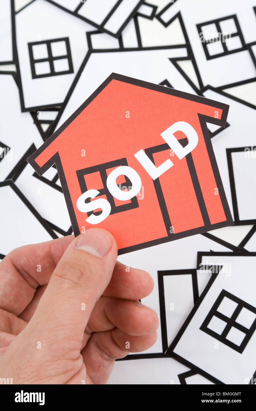 Real estate sign sold hi-res stock photography and images - Alamy