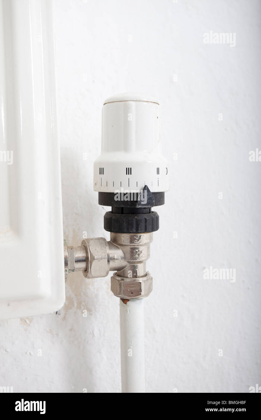 Plastic pipe fittings hi-res stock photography and images - Alamy