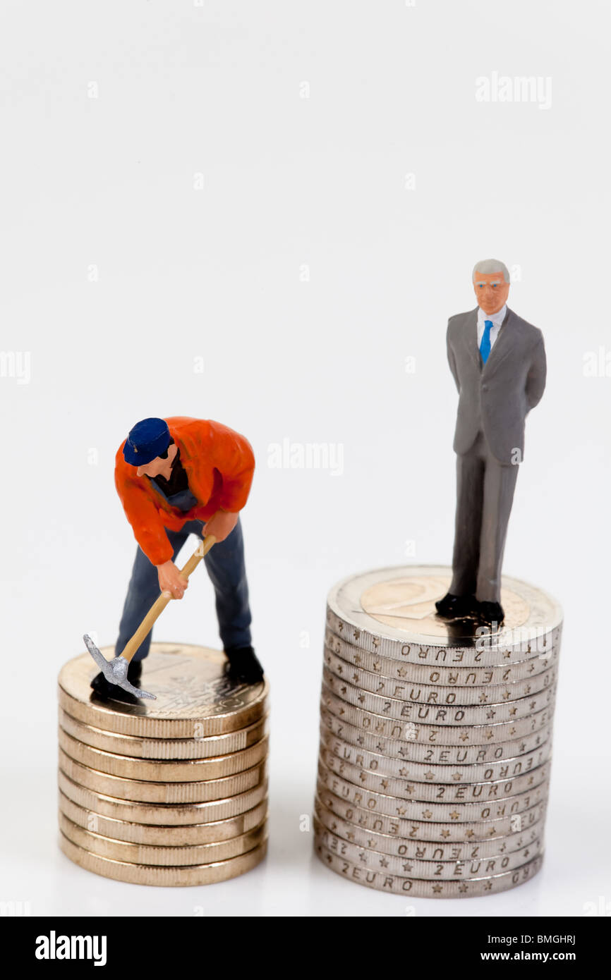 Salary differences between workers and managers Stock Photo - Alamy