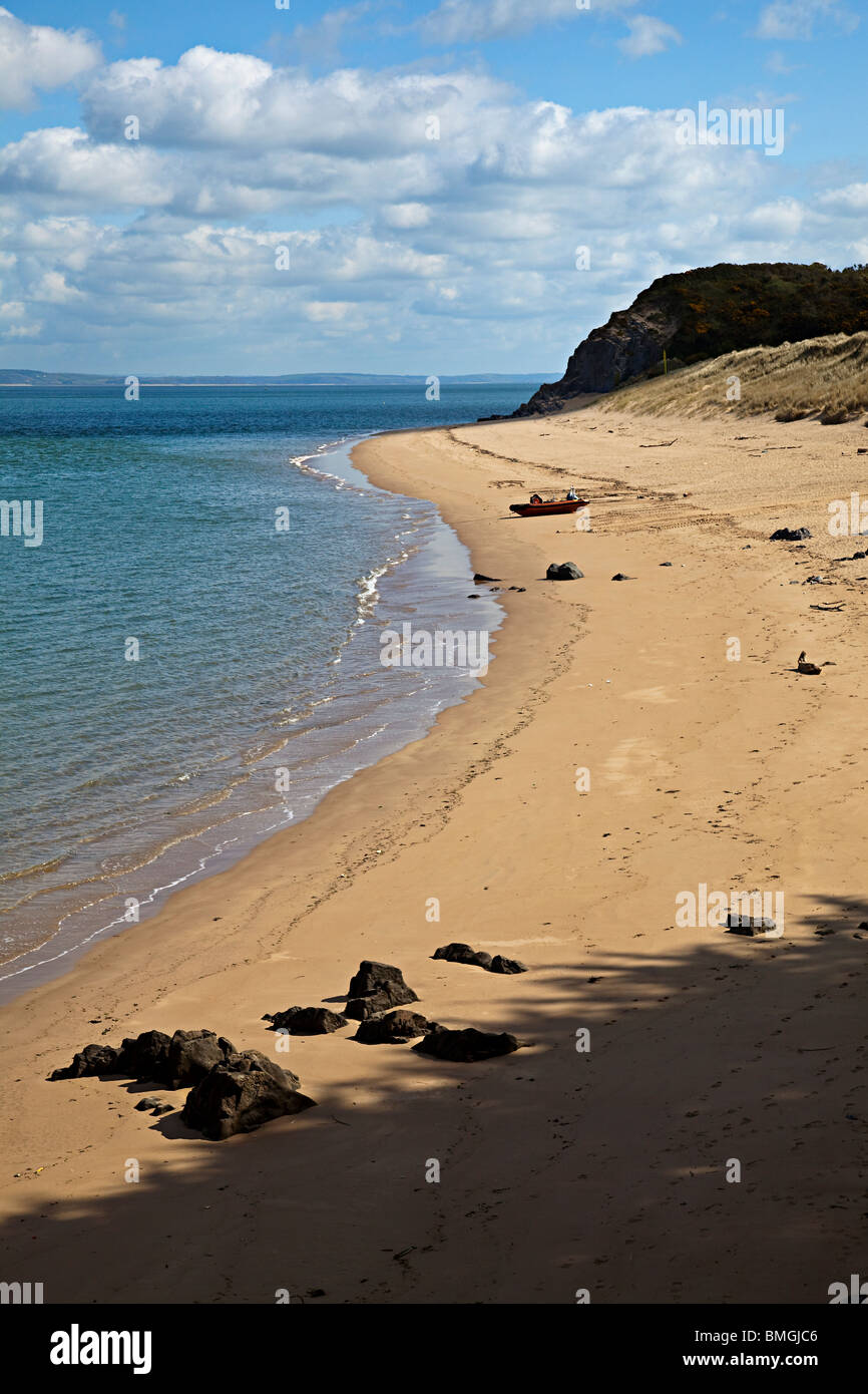 Caldey island beach hi-res stock photography and images - Alamy