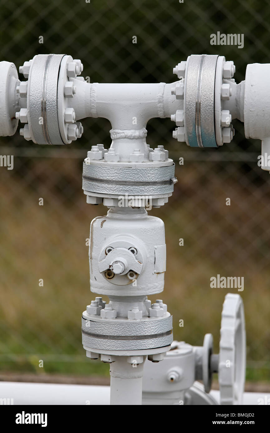 Pipes of an industrial gas line Stock Photo - Alamy