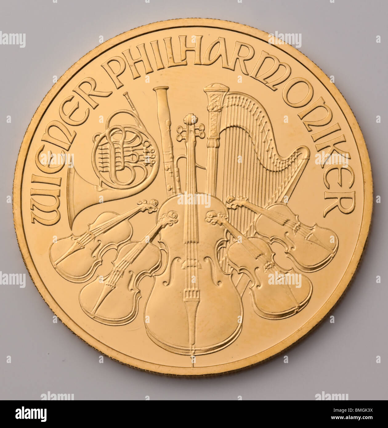 Real gold bullion bars hi-res stock photography and images - Alamy