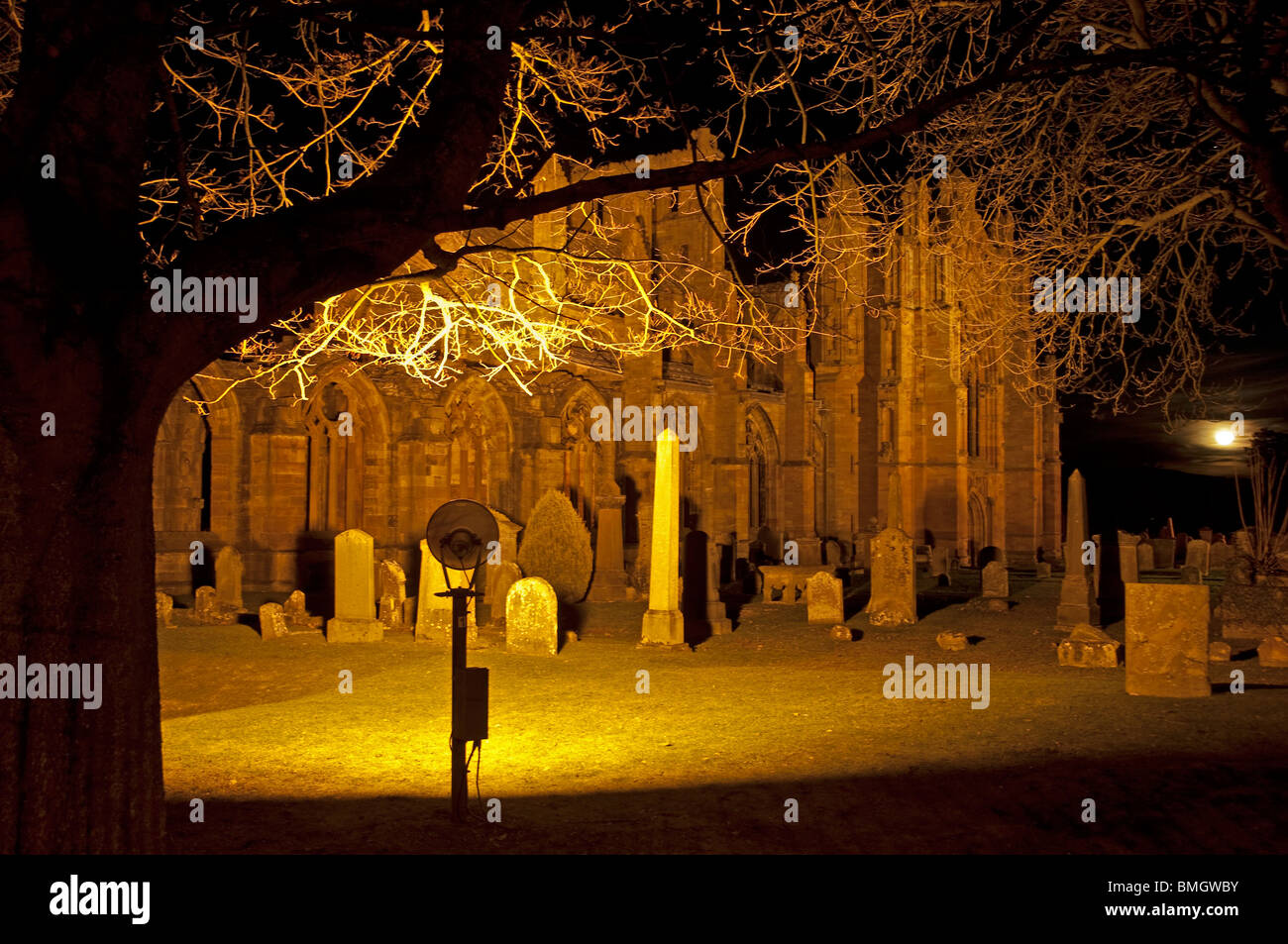 Melrose abbey scotland hi-res stock photography and images - Alamy