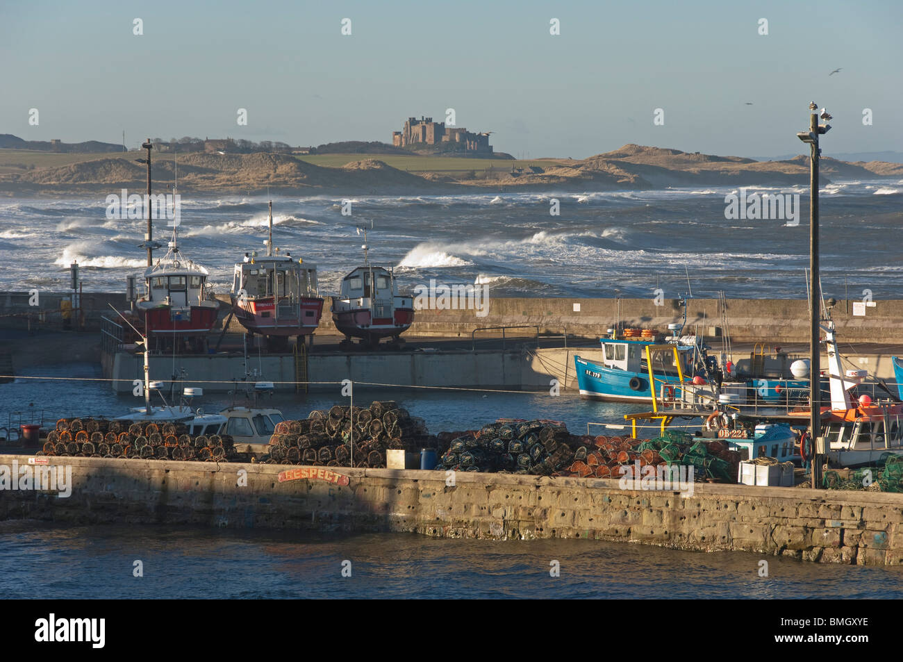 Seahouses hi-res stock photography and images - Alamy