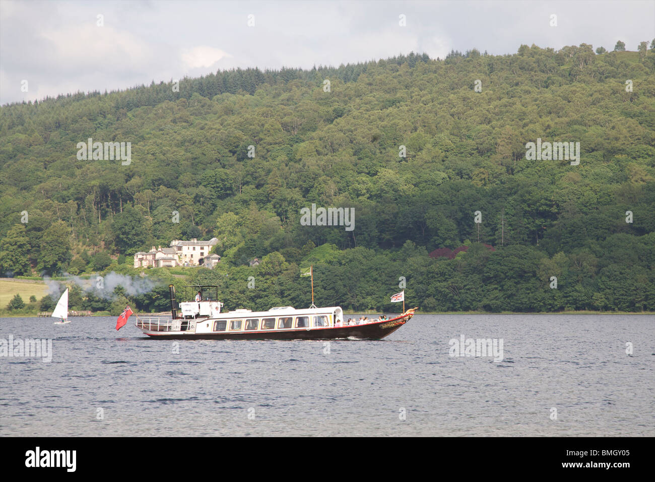 Coniston water boat trip hi-res stock photography and images - Alamy
