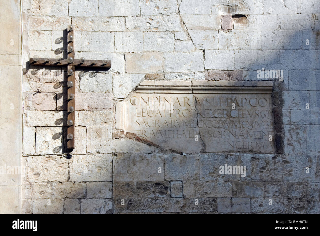 Facade of San Lorenzo Spello Umbria Stock Photo - Alamy