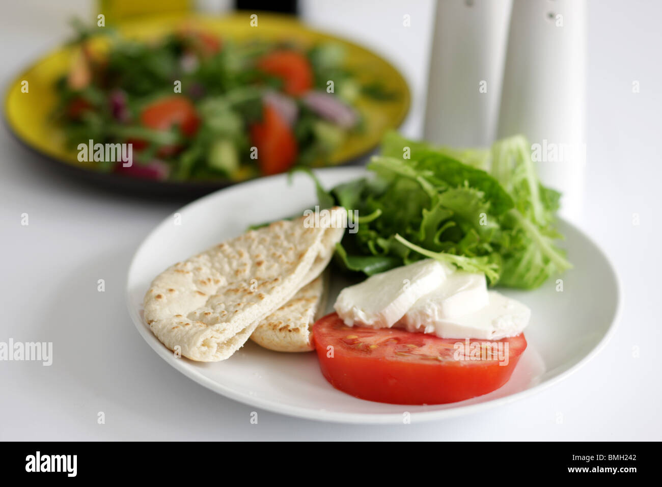 Pitta Bread with Salad Stock Photo - Alamy