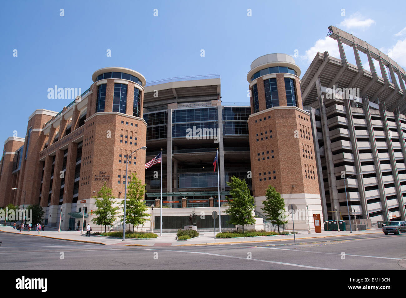Outside of Darrell K Royal longhorn football stadium at University of ...