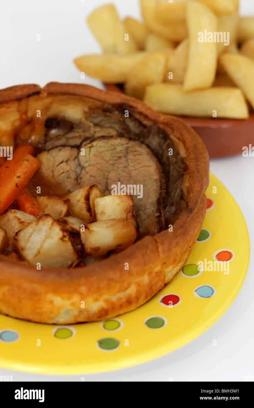 Roast Beef Yorkshire Pudding High Resolution Stock Photography and ...