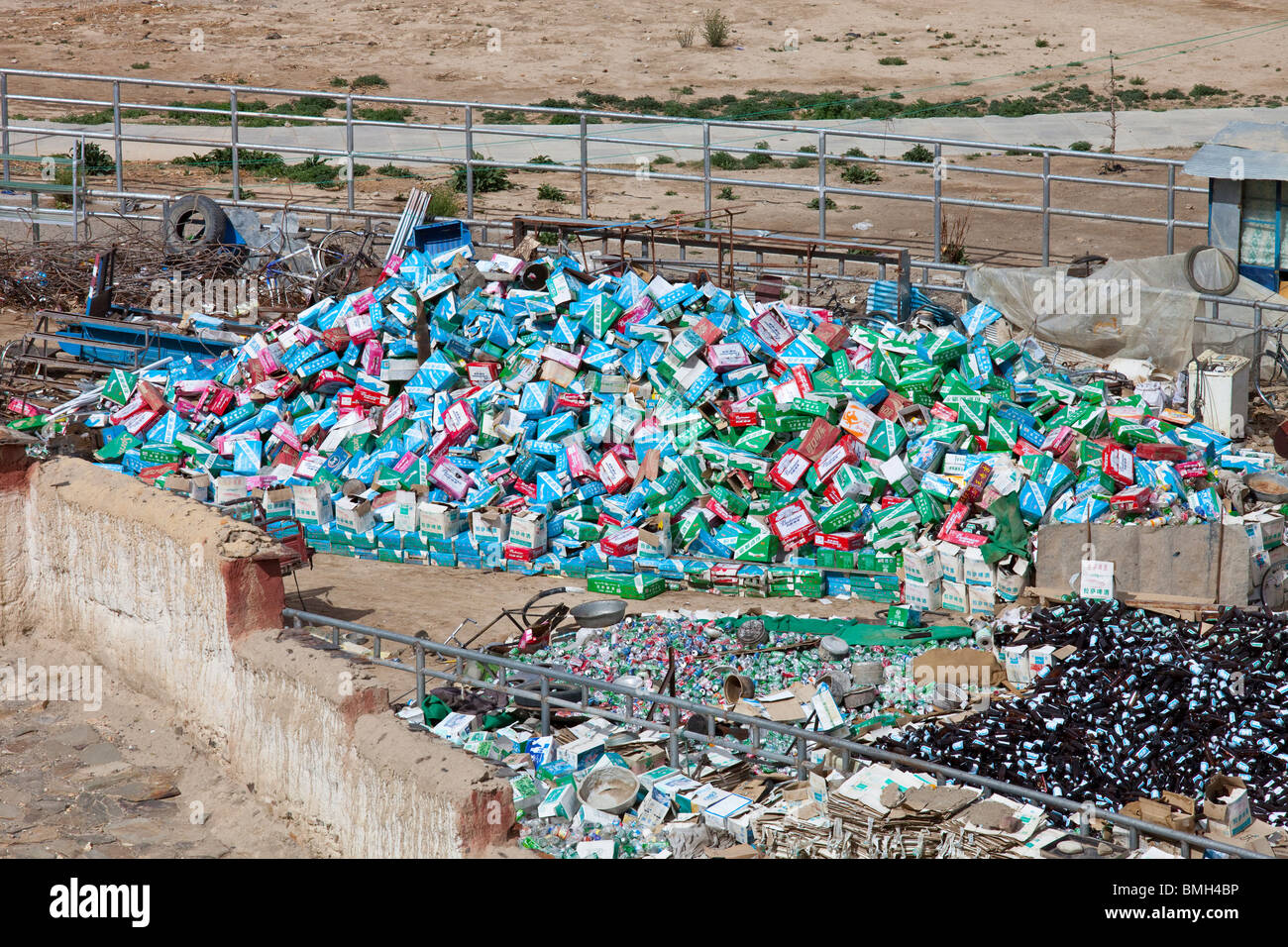 Recycling boxes in china hi-res stock photography and images - Alamy