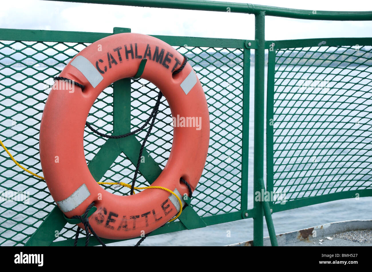 Life preserver and cruise ship hi-res stock photography and images - Alamy