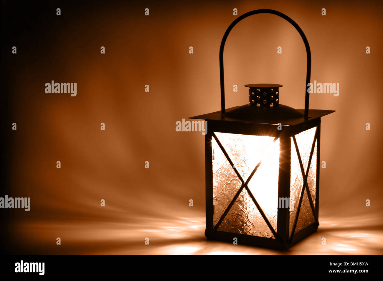 Metal and glass lit lantern hi-res stock photography and images - Alamy