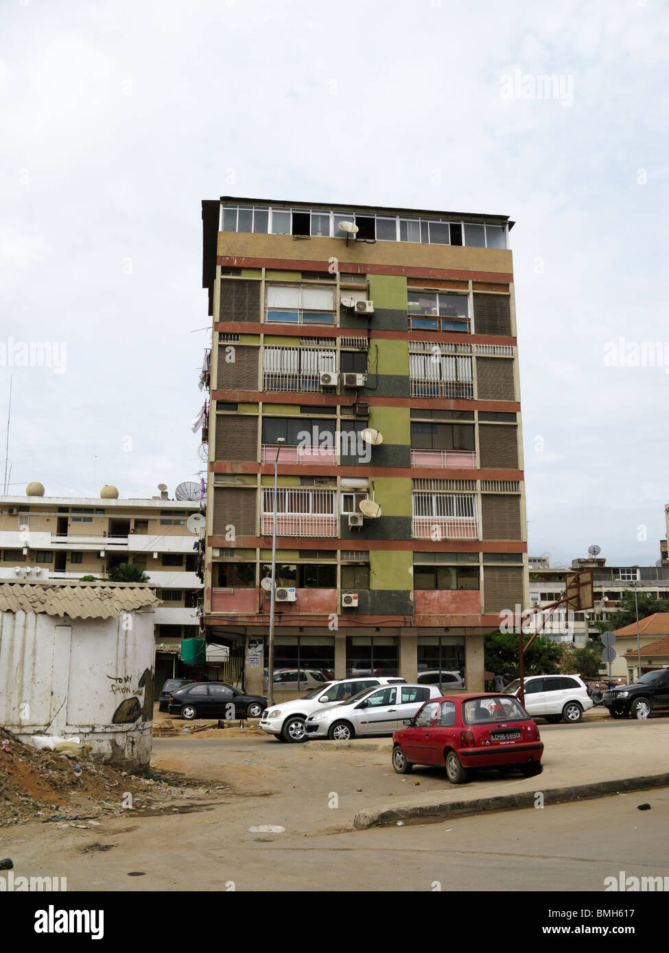 Buildings in Luanda Stock Photo - Alamy