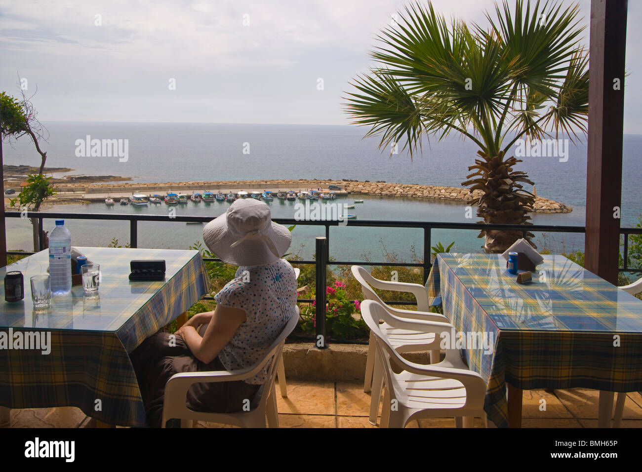 Agios Georgios, eating, restaurant, harbour fishing boats, Pafos ...