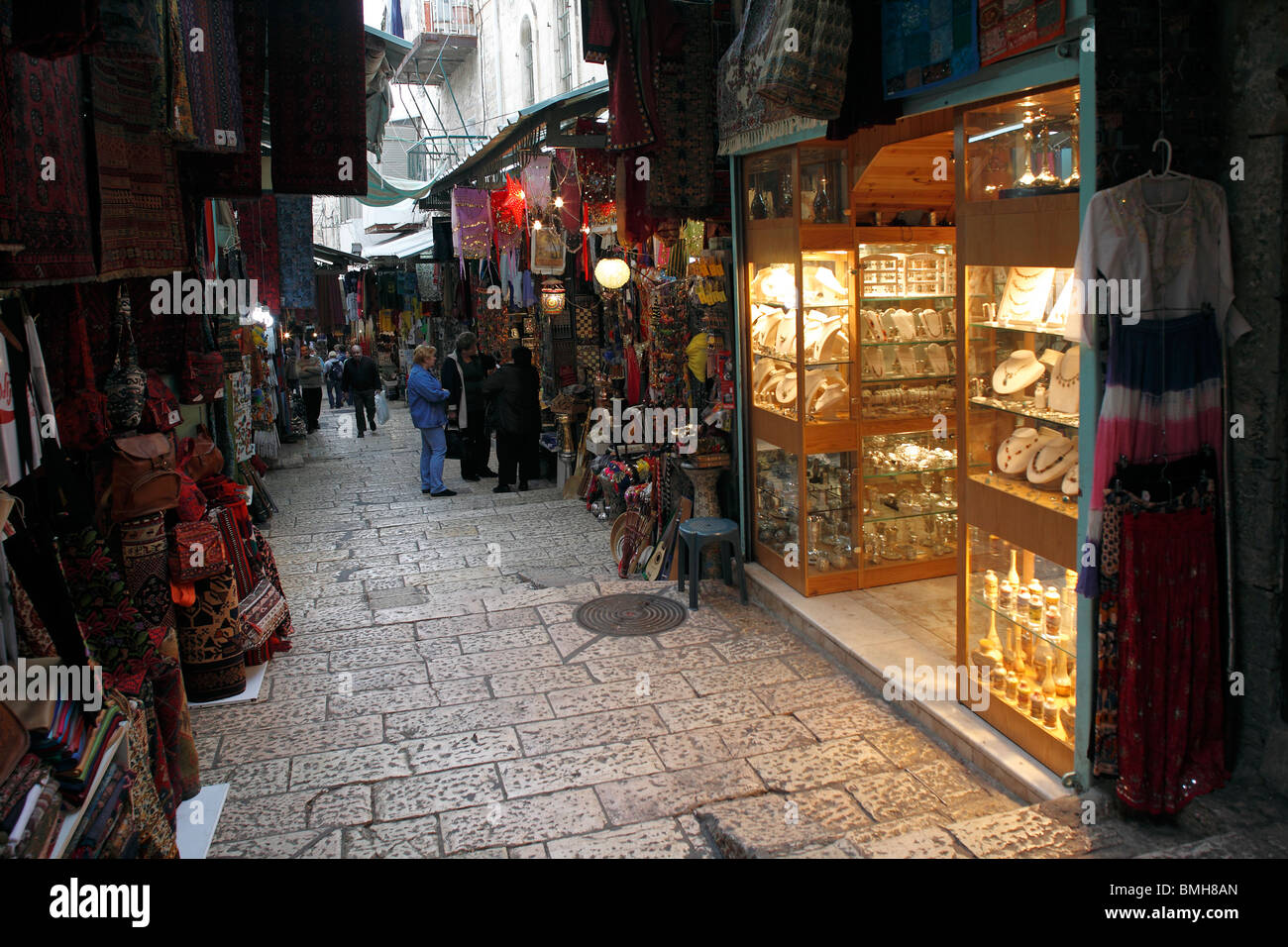 Old city muslim quarter hi-res stock photography and images - Alamy