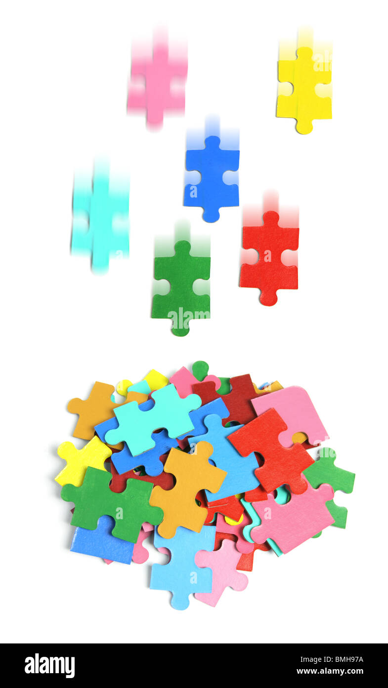 Falling puzzle pieces hi-res stock photography and images - Alamy