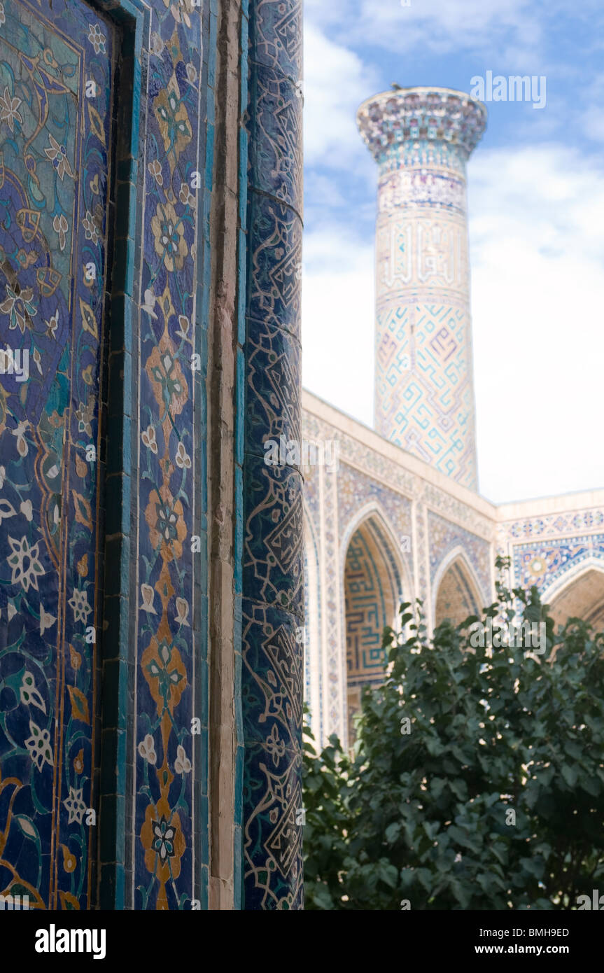 Mosque at the Registan, Samarkand, Uzbekistan Stock Photo - Alamy