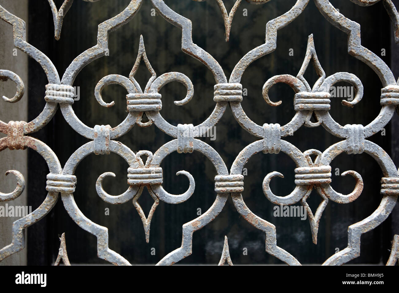 Italian iron detail metalwork hi-res stock photography and images - Alamy