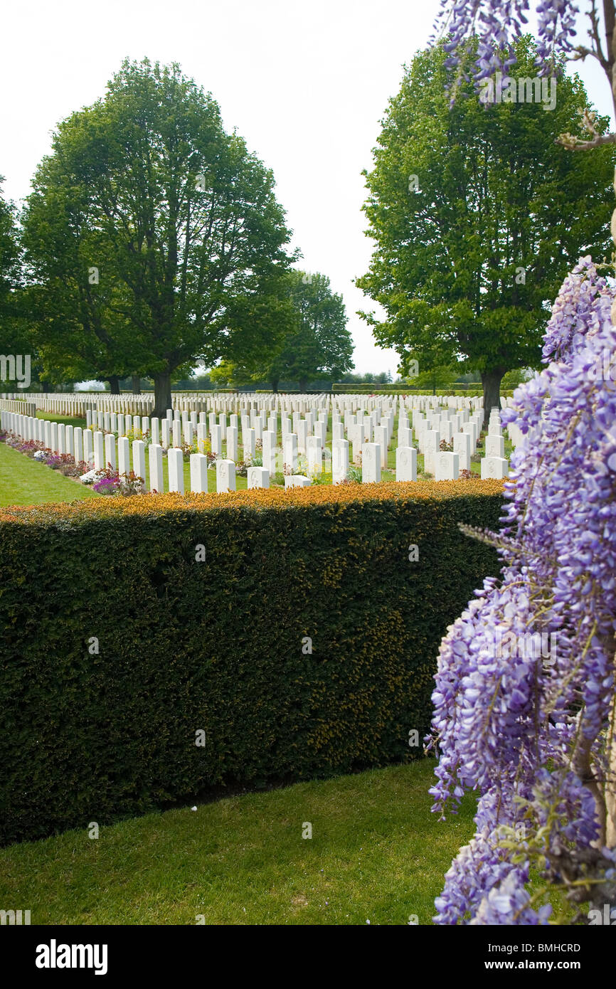 The British Cemetery near Bayeux, Normandy, France Stock Photo - Alamy