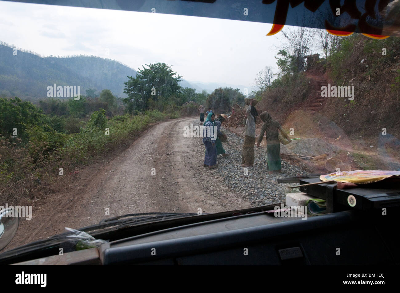 Myanmar Road Construction Stock Photos & Myanmar Road Construction ...