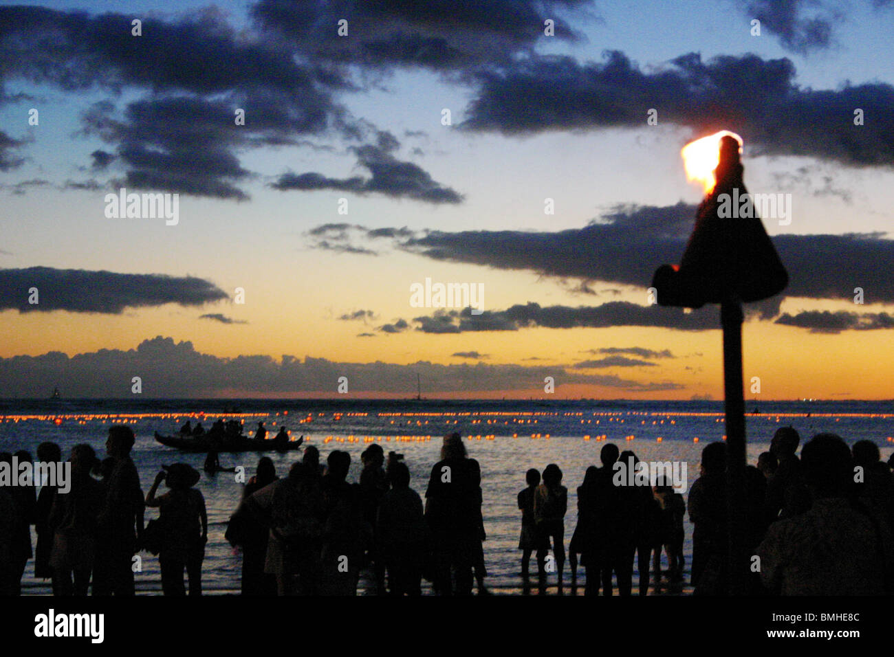 Japanese lantern floating festival hi-res stock photography and images ...
