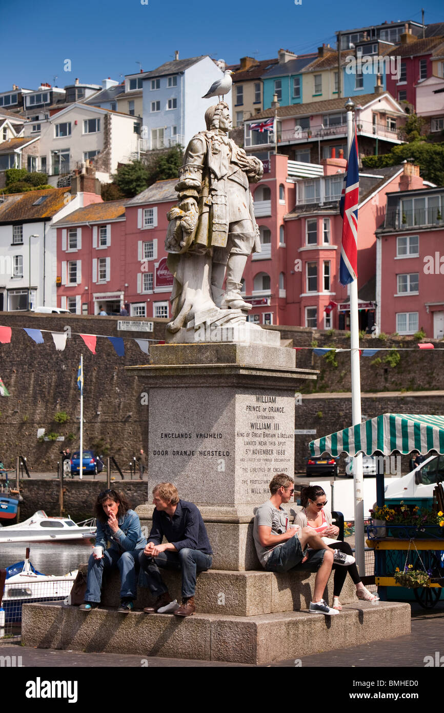 UK, England, Devon, Brixham Harbour, William Prince of Orange Statue ...