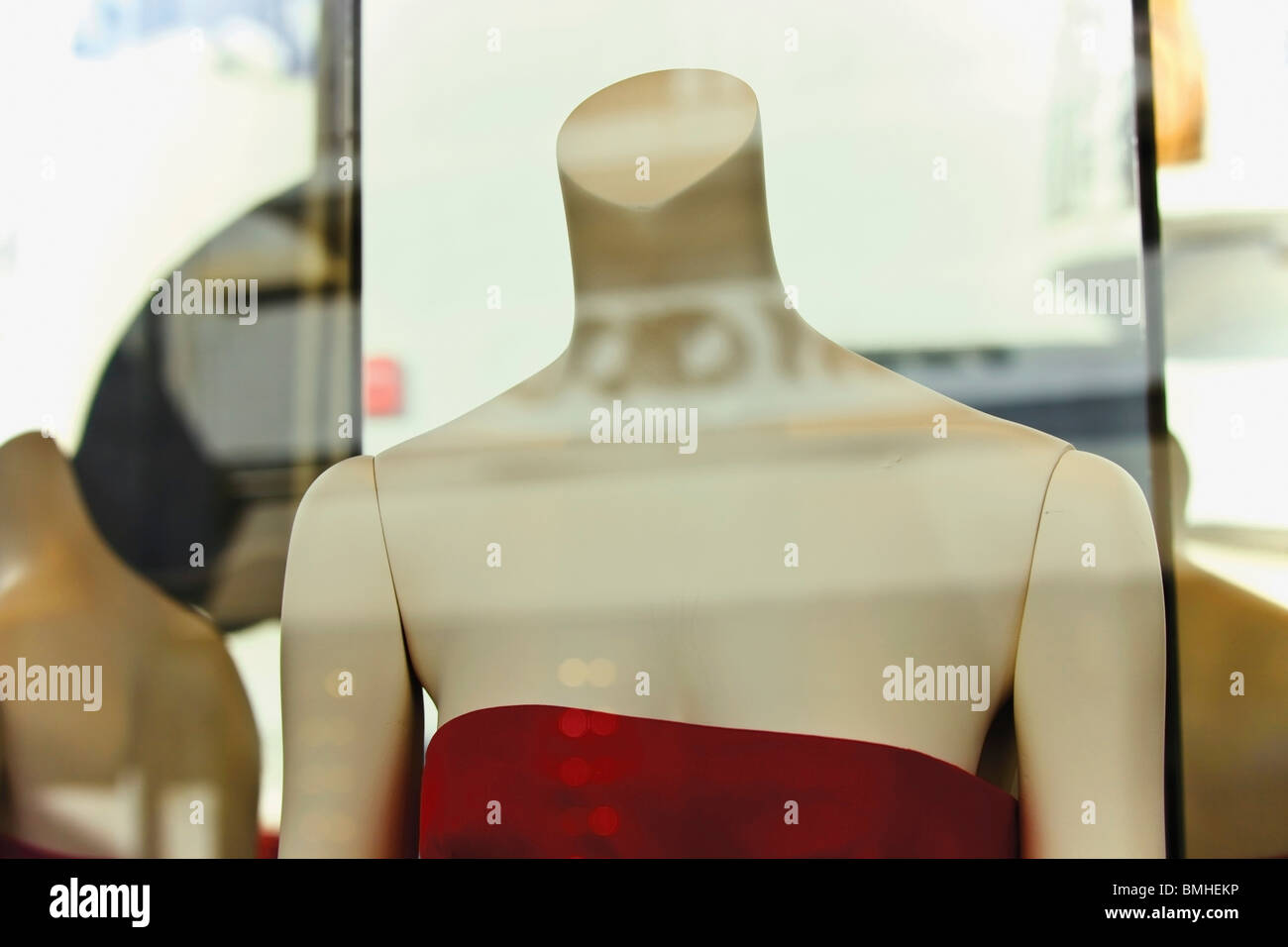 Mannequin; Store Window Display Stock Photo - Alamy