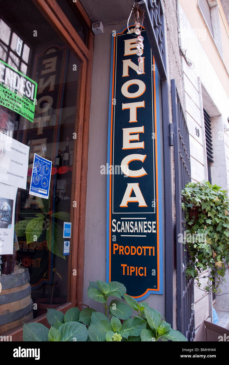 Enoteca hi-res stock photography and images - Alamy
