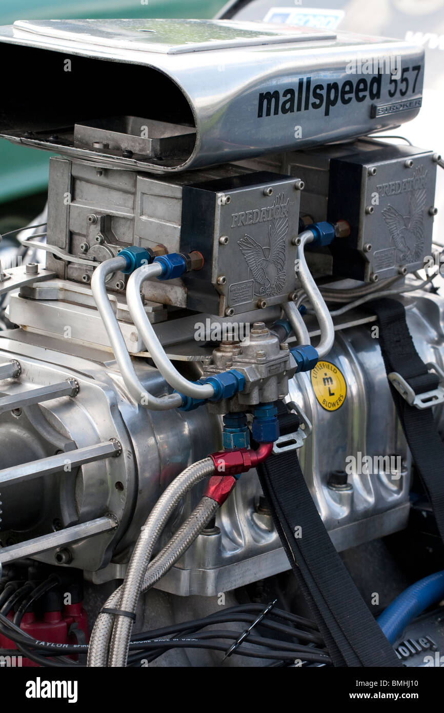 A Chevrolet big block engine Stock Photo - Alamy