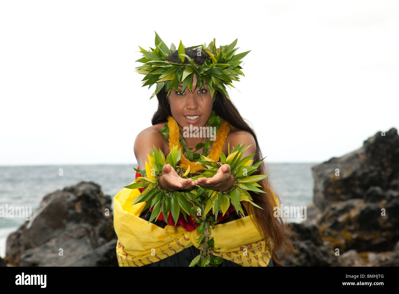 Female Hawaiian hula dancer Stock Photo - Alamy